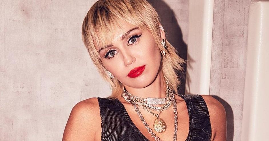 Revela Miley Cyrus que ha tenido intimidad por videollamada para evitar ...